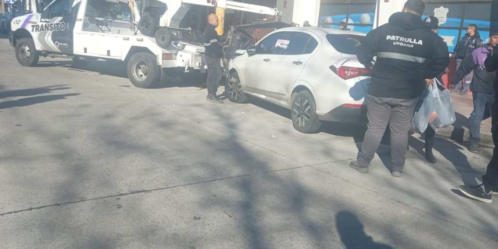 Conductor alcoholizado chocó dos autos estacionados en Quilmes Oeste ...